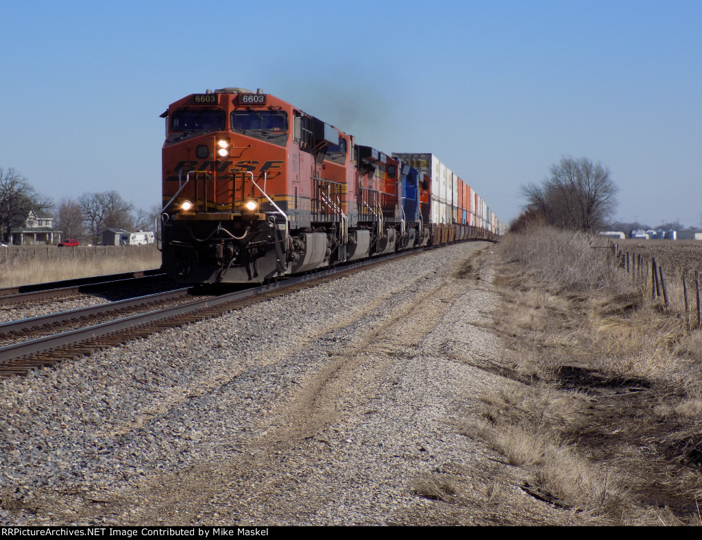 BNSF 6603